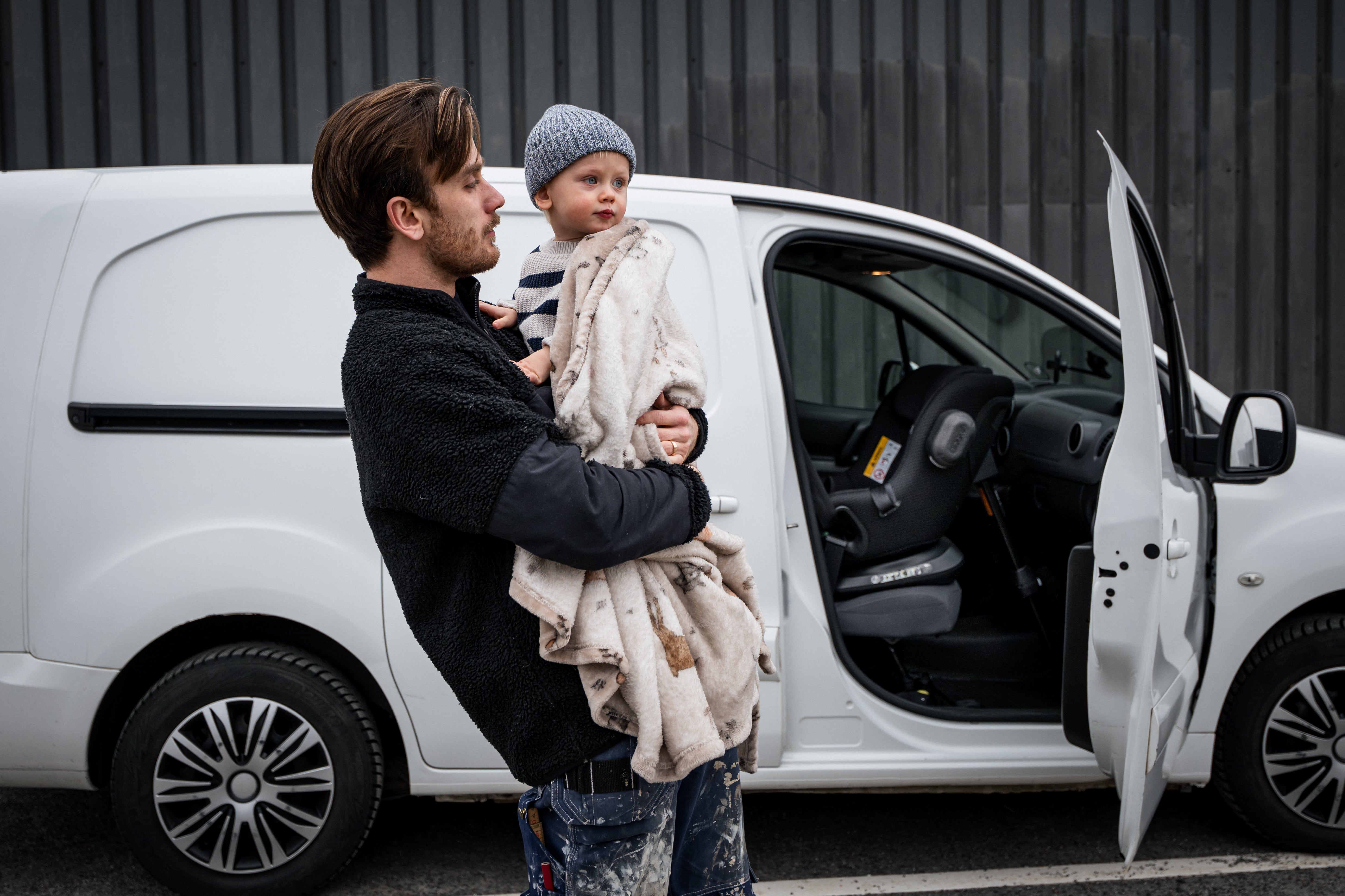 UK Car Seat Laws Explained: R129 vs R44 (And Why the Difference Matter ...