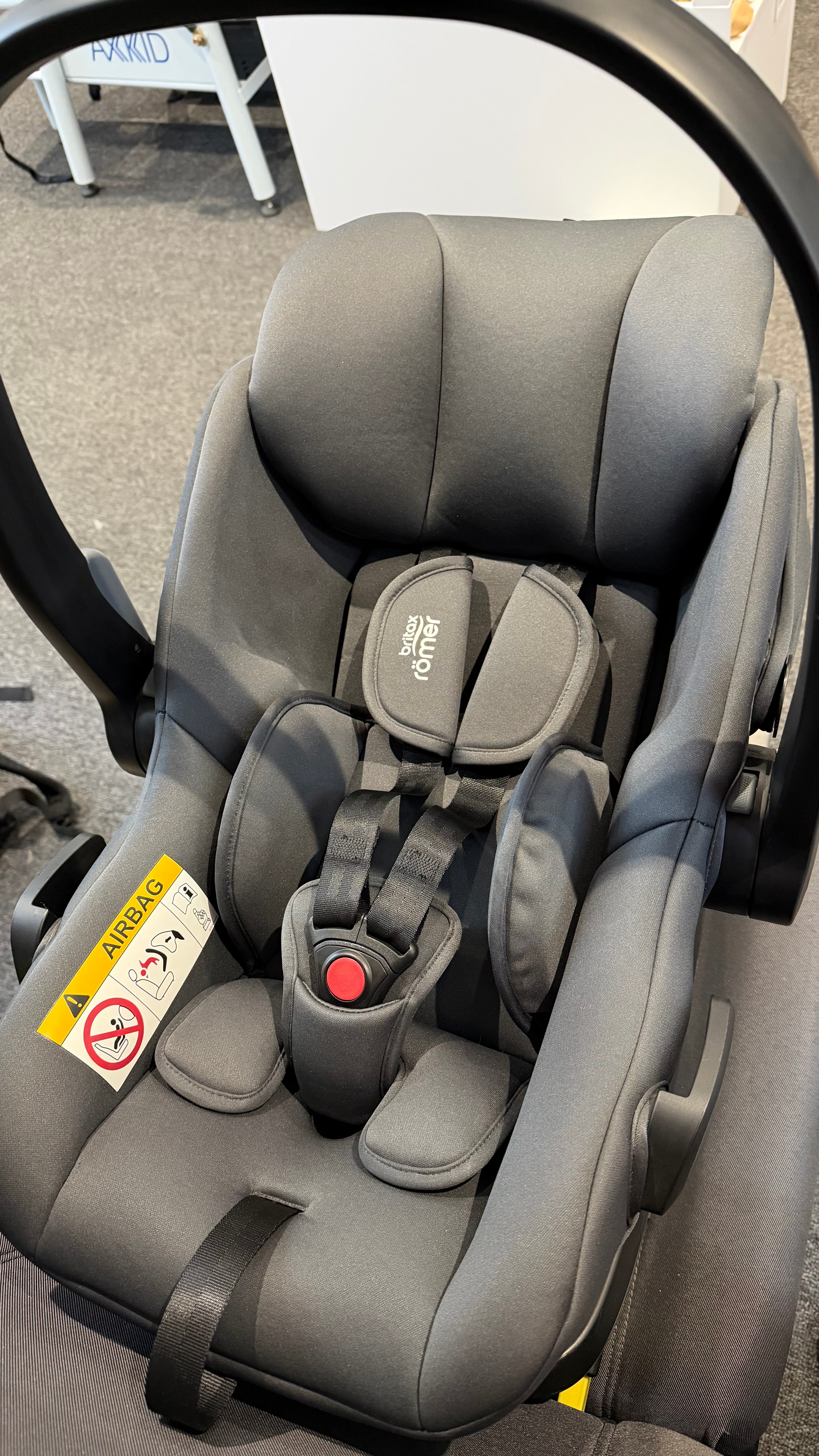 Ex-display Britax Römer Baby-Safe Core and Core Base – Car Seats Plus